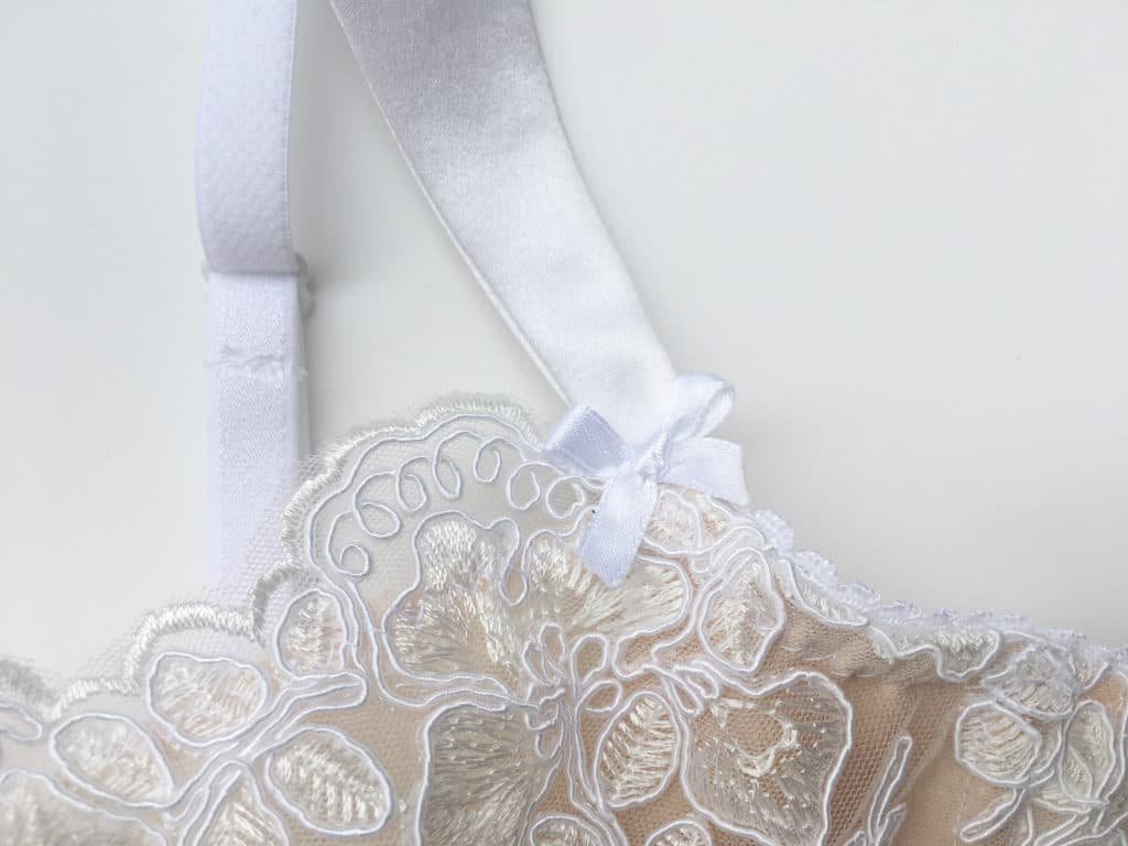 White lace bra in french calais lace nude lining - Marianna Giordana Paris