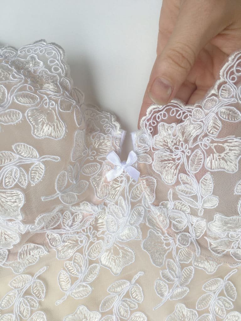 White lace bra in french calais lace nude lining - Marianna Giordana Paris