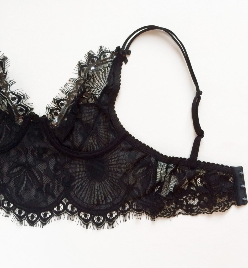 Black lace bra in black french chantilly lace - Marianna Giordana Paris