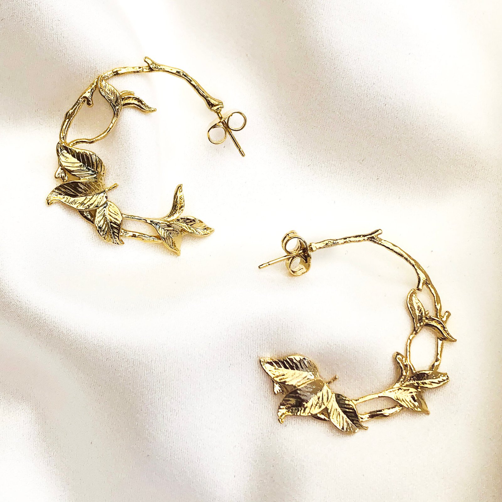Gold loops earrings – Branches shapes loops earrings gold plated